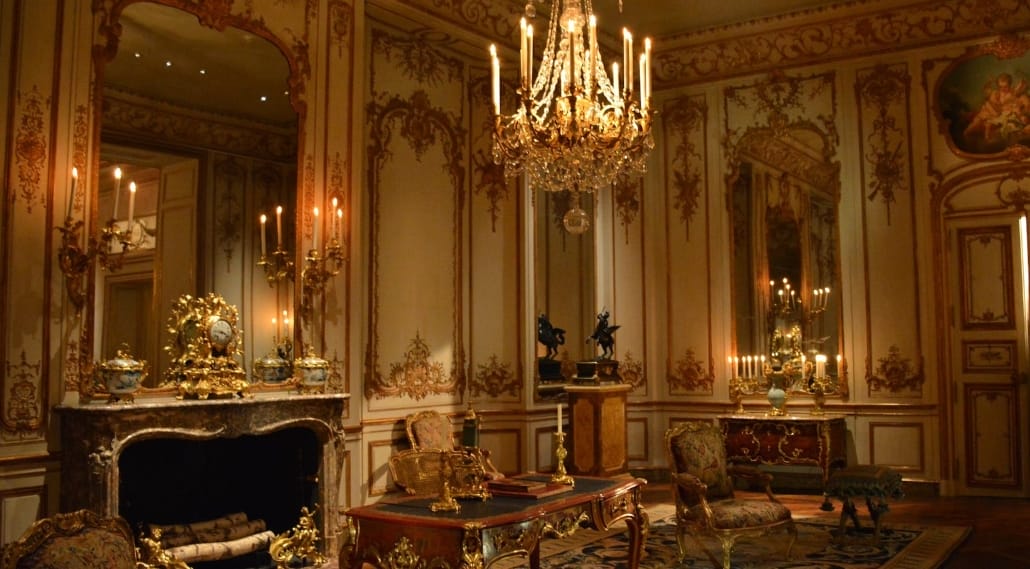 Regencycore - Style Ideas for a Bridgerton Inspired Home