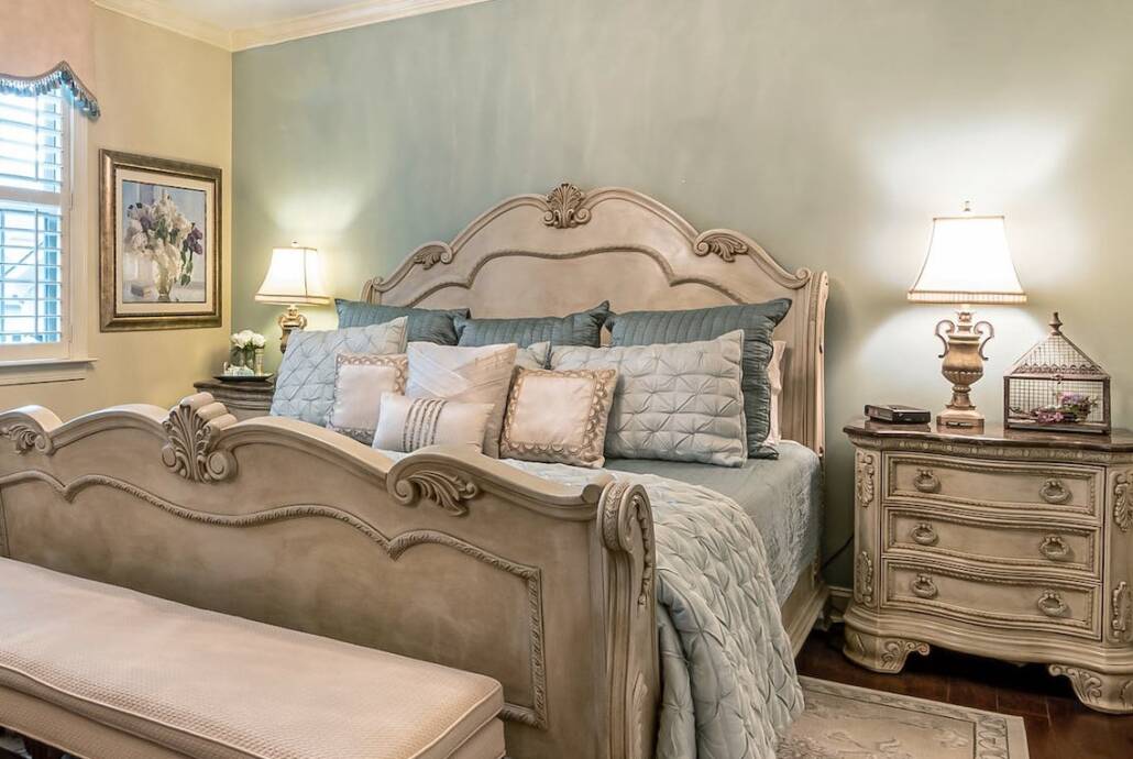 Regencycore - Style Ideas for a Bridgerton Inspired Home